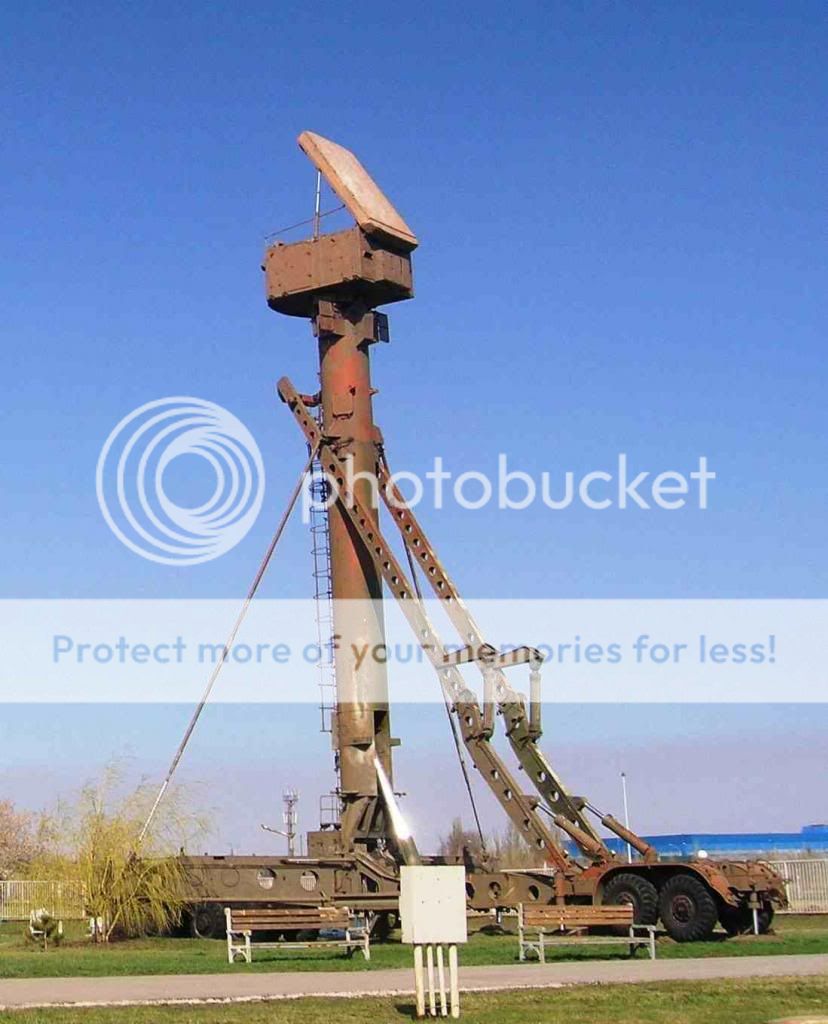 Armorama :: 30N6E./.23.8 Mtr 40V6M SEMIMOBILE MAST