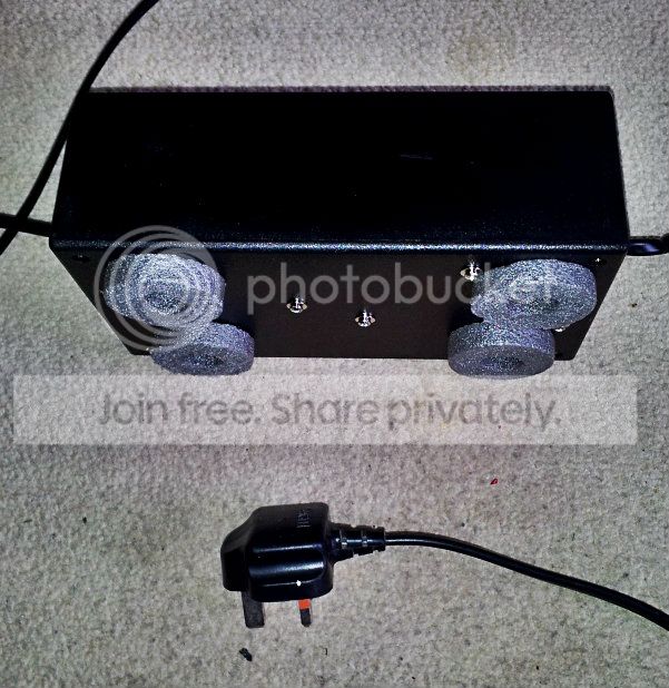 A quick visual guide to externalising PSU from your Technics SL 1200 ...